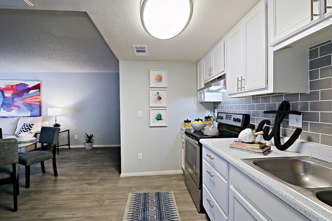 Summers Point Apartments - Apartments in Glendale, AZ | Apartments.com