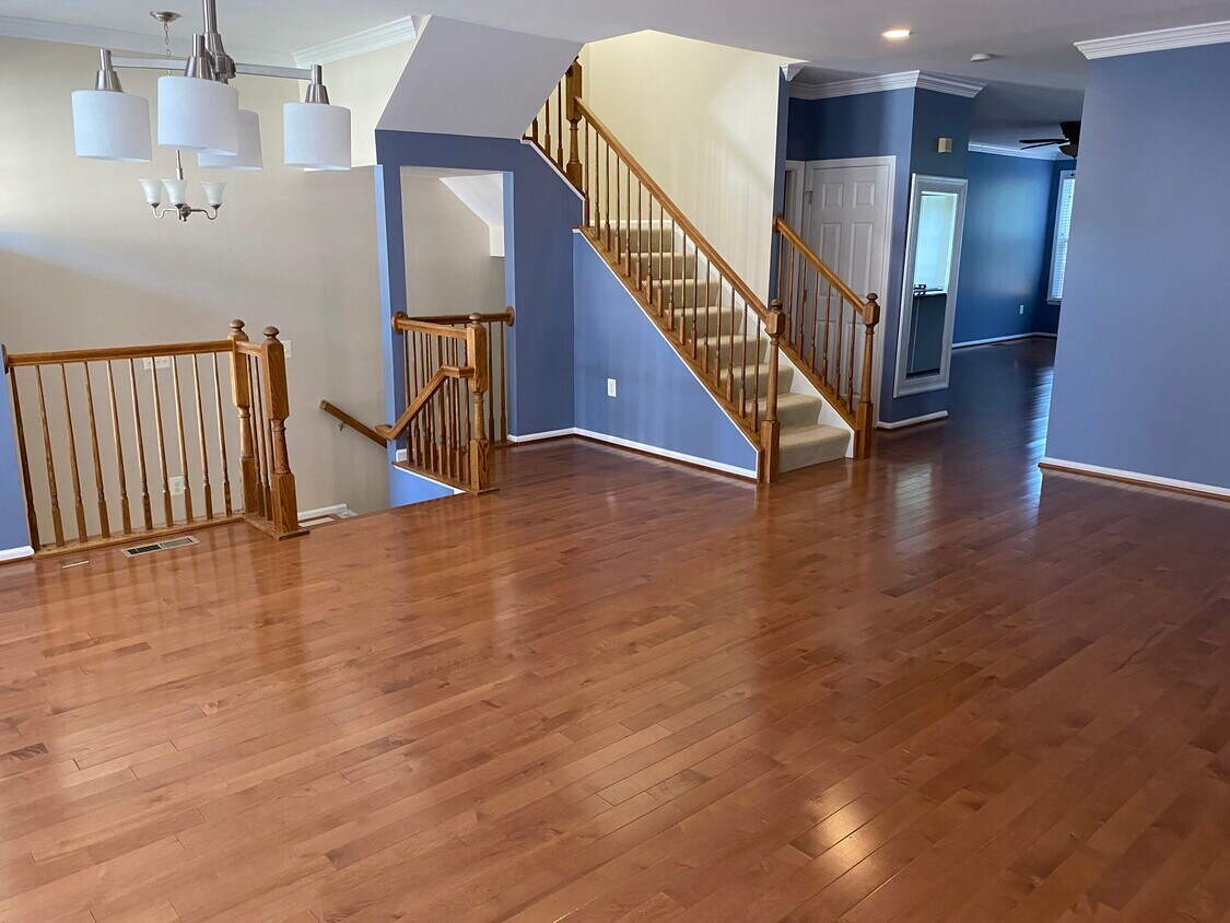 5708 Governors Pond Cir, Alexandria, VA 22310 - Townhome Rentals in ...