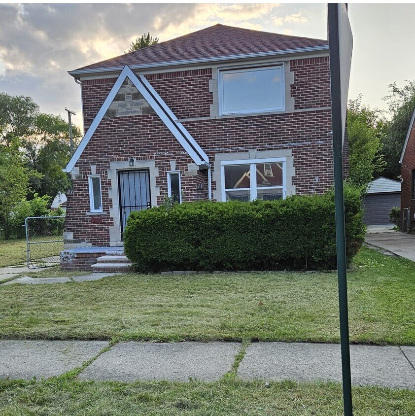 12661 Riad St, Detroit, MI 48224 - House Rental in Detroit, MI ...
