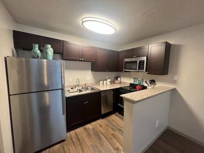 Paper Moon Apartments - 2424 Montgomery Rd Huntsville, TX - Apartments ...