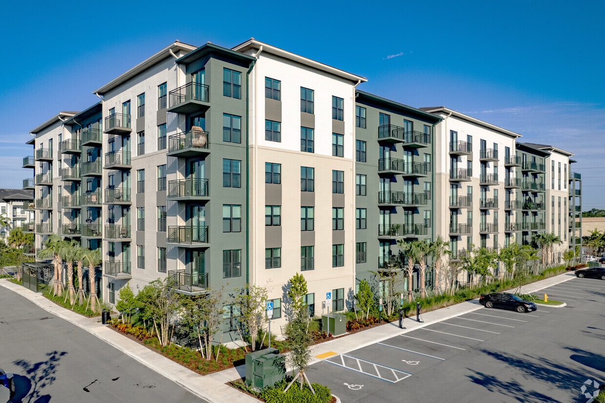 The Reese - Apartments in Davie, FL | Apartments.com