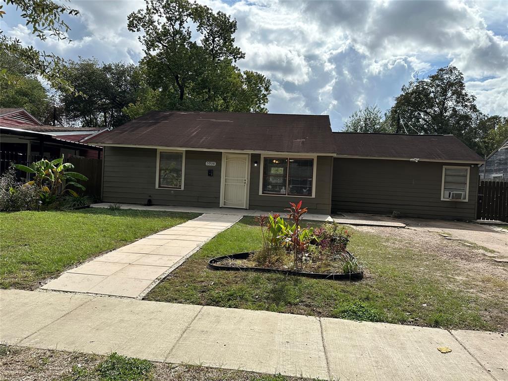 5938 Southmund St, Houston, TX 77033 - House Rental in Houston, TX ...