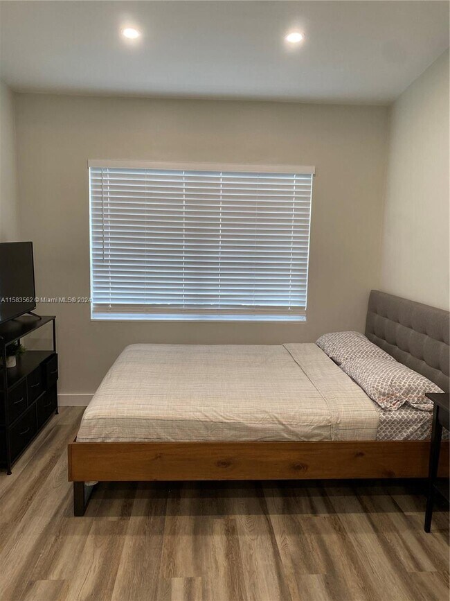 11121 SW 46th St, Miami, FL 33165 - House Rental in Miami, FL ...