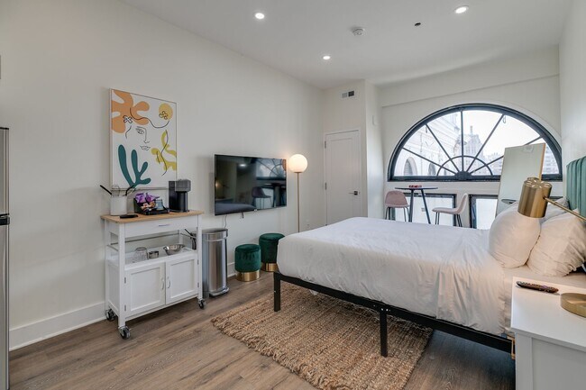 The Ledger Residences Apartments - 150 S Independence Mall W ...