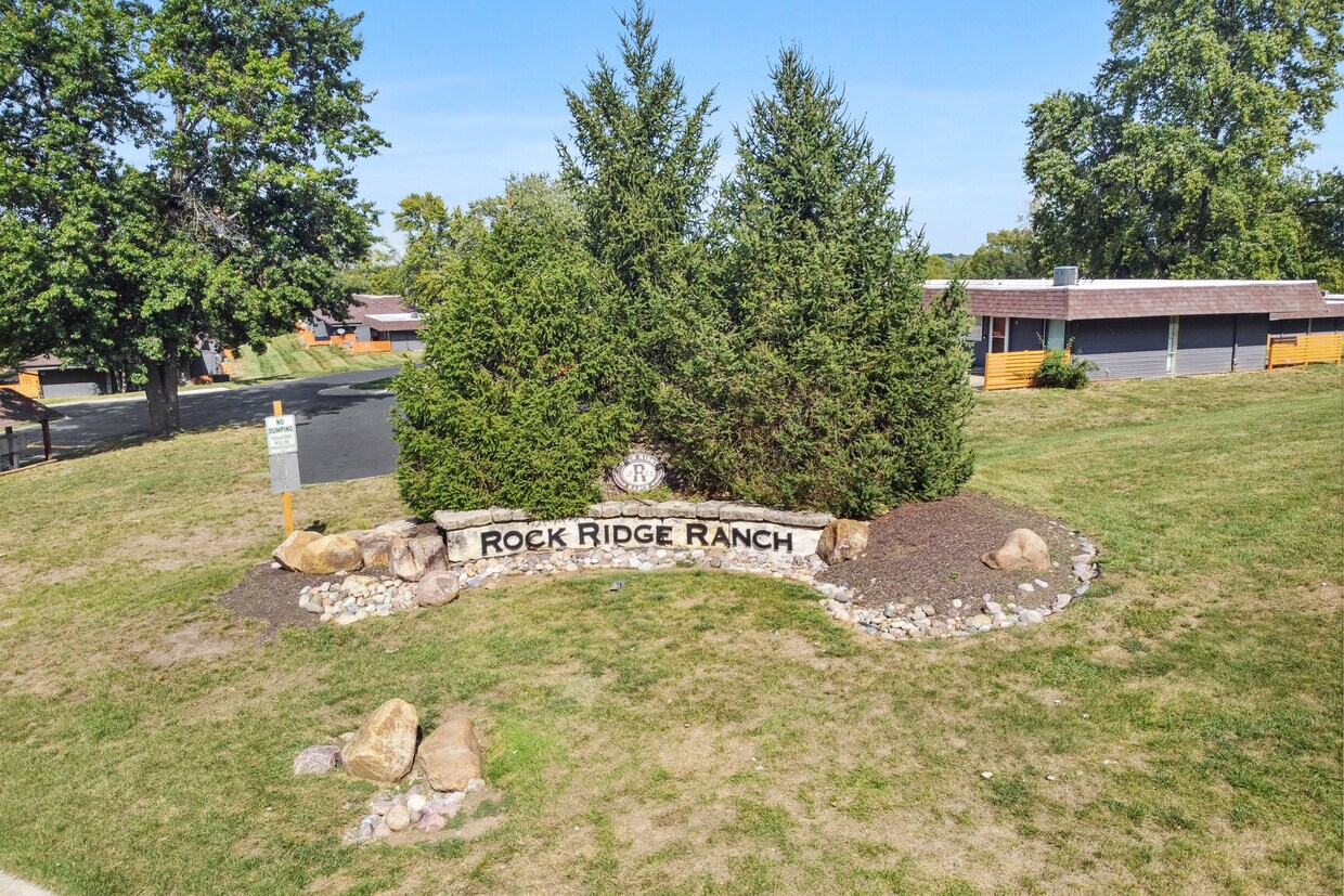 Rock Ridge Ranch Apartments - Apartments in Kansas City, MO ...