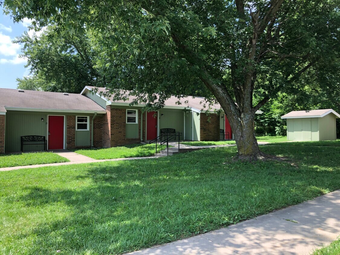 504 E Chellis St Unit 7, Yates Center, KS 66783 - 504 E Chellis St ...