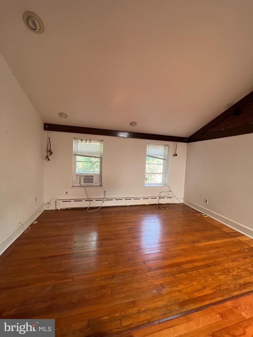 1176 S 11th St Unit 3, Philadelphia, PA 19147 - Room for Rent in ...