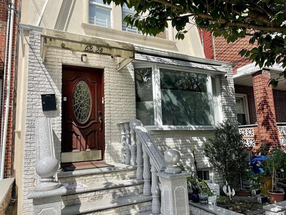 68-24 76th St Unit 2FL, Queens, NY 11379 - Room for Rent in Queens, NY ...