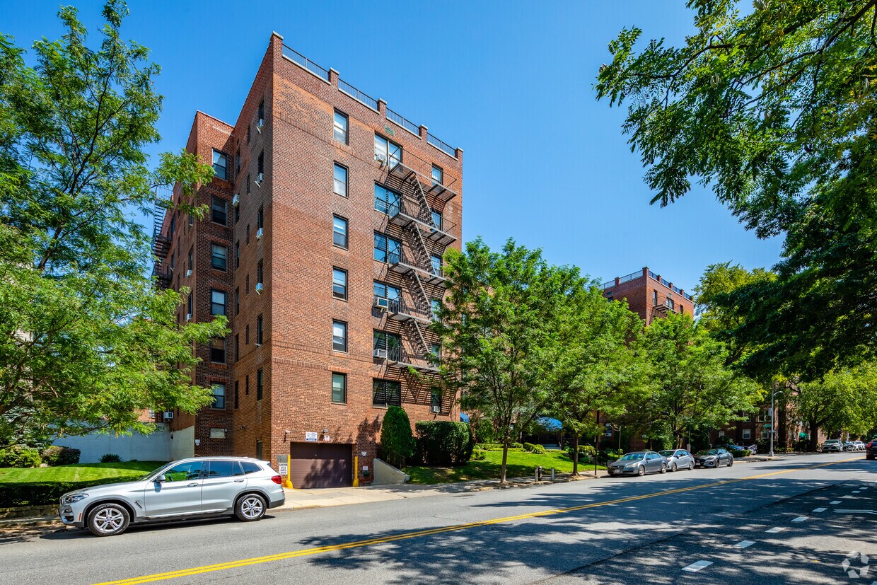 9255 Shore Rd, Brooklyn, NY 11209 - 9255 Shore Rd Brooklyn, NY 11209 ...