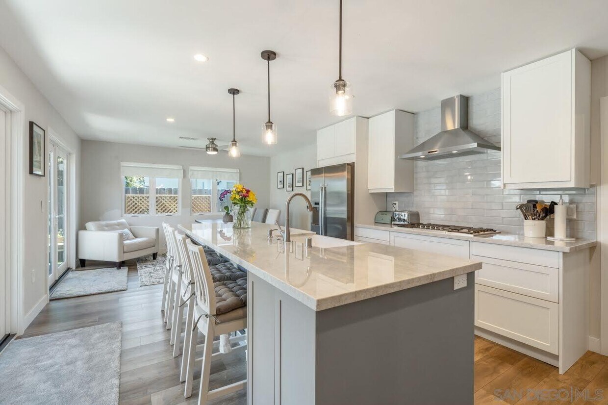 7830 Compass Lake Dr, San Diego, CA 92119 - House Rental in San Diego ...