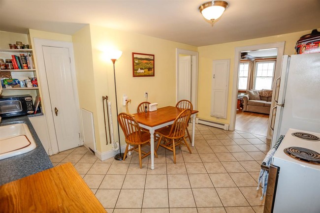 345 Coolidge Ave Unit 2, Manchester, NH 03102 - Room for Rent in ... 345 Coolidge Ave Unit 2, Manchester, NH 03102 - Room for Rent in ...