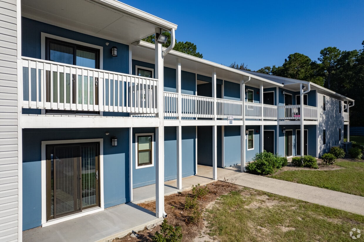 Azure Cove Apartment Homes - 1326 Us Highway 80 Garden City, GA 31408 ...