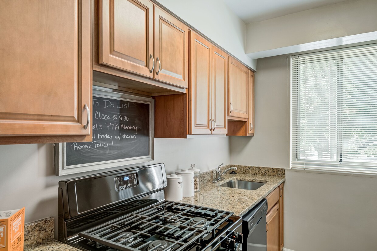 The Berkshire Apartments - 4201 Massachusetts Ave Nw Washington, DC ...