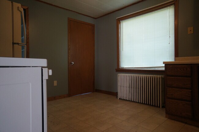 510 N 8th Ave W Unit 731 W 5th St, Duluth, MN 55806 - Room for Rent in ...