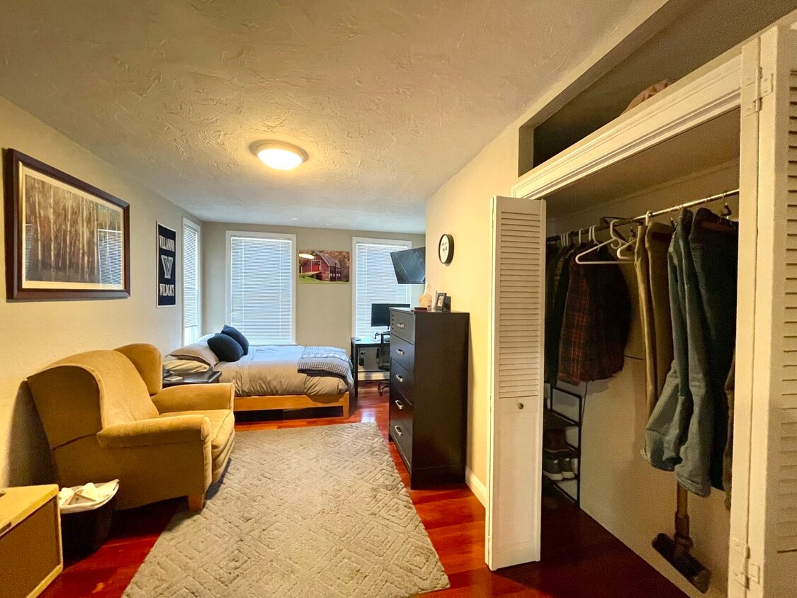 139 L St, Boston, MA 02127 - Condo for Rent in Boston, MA | Apartments.com