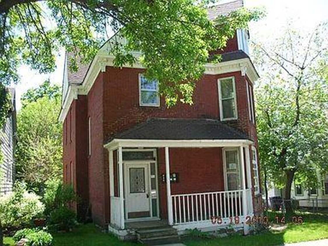 666 Sims Ave Unit 1, Saint Paul, MN 55106 - Room for Rent in Saint Paul ...