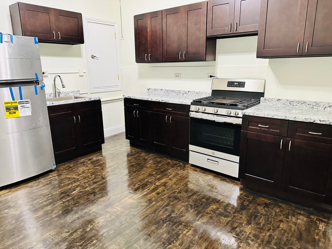 34 Sutton - Brooklyn, NY, 11222 | Apartments.com