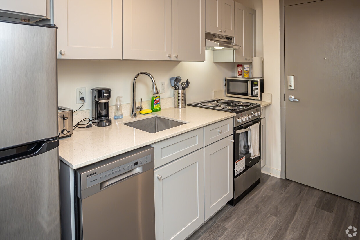 Highrise NOLA - 6324 Chef Menteur Hwy New Orleans, LA 70126 ...