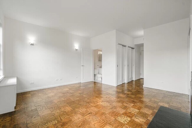 235 W 22nd St Unit 4O, New York, NY 10011 | Apartments.com