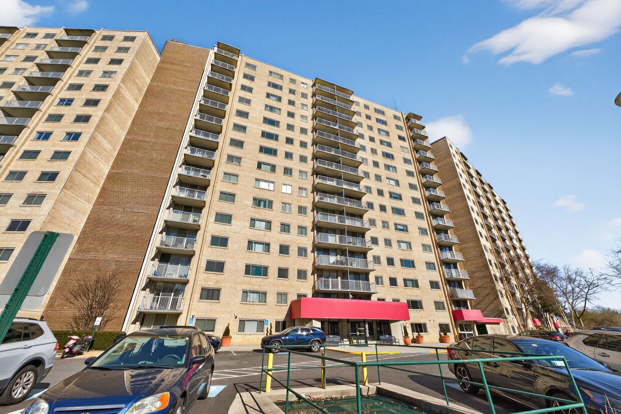 2500 N Van Dorn St, Alexandria, VA 22302 - Townhome Rentals in ...