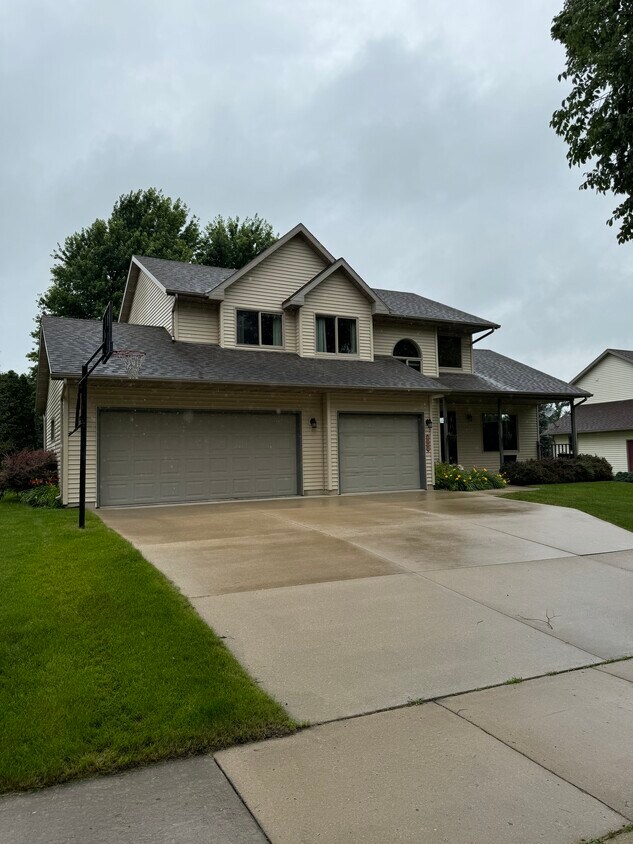 506 Traveler Ln, Madison, WI 53718 - House Rental in Madison, WI ...