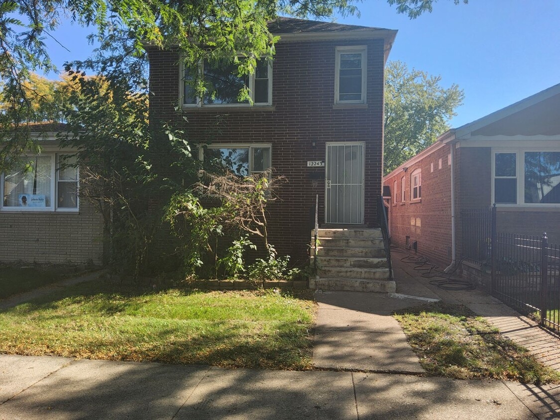 12243 S State St, Chicago, IL 60628 - House Rental in Chicago, IL ...