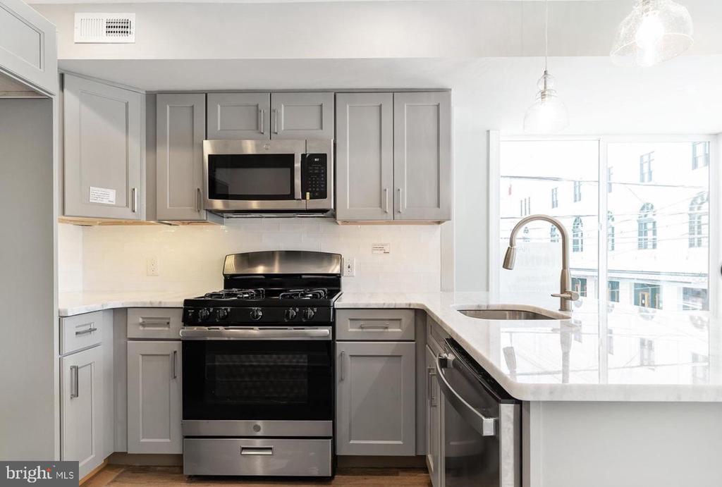 1419 Poplar St Unit 2, Philadelphia, PA 19130 - Room for Rent in ...