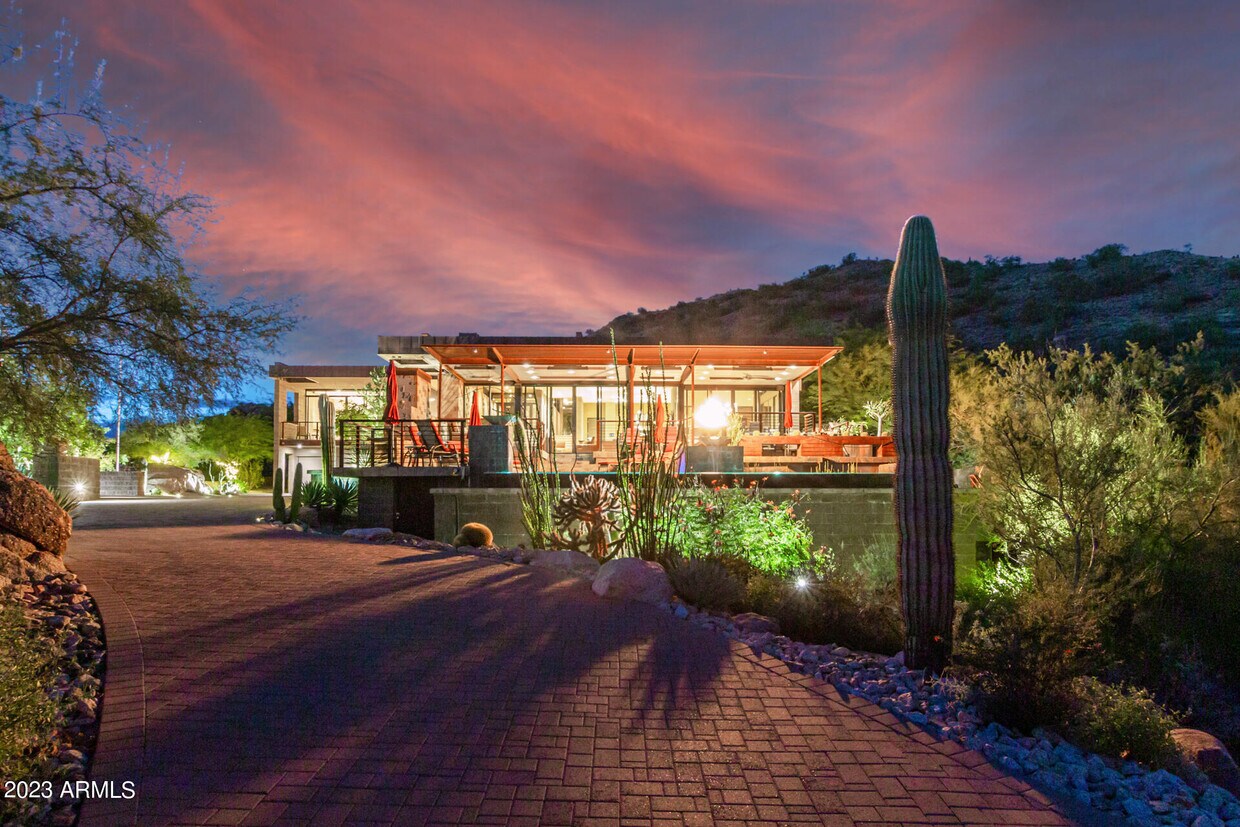 8300 E Dixileta Dr, Scottsdale, AZ 85266 - House Rental in Scottsdale, AZ | Apartments.com