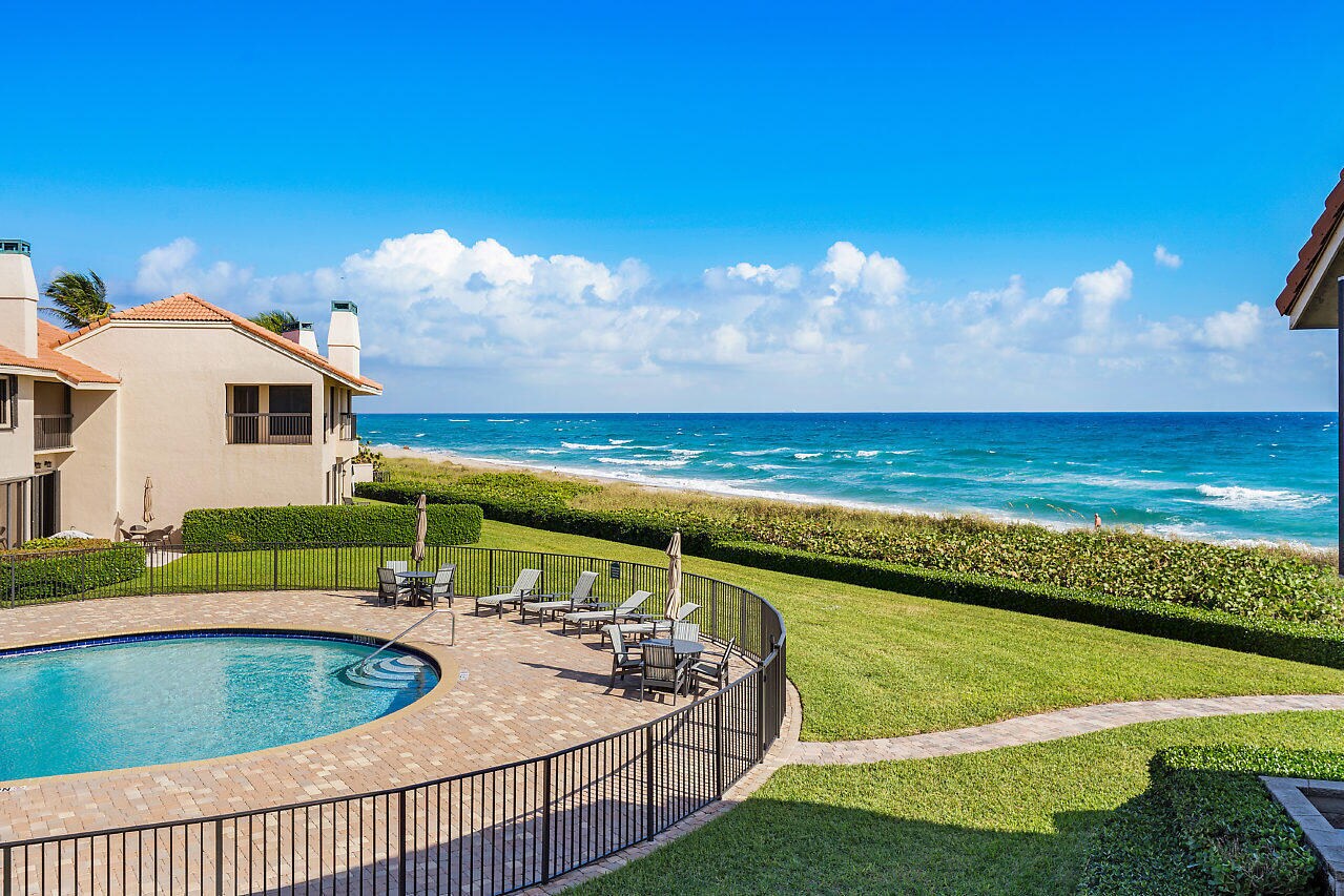 6711 N Ocean Blvd, Ocean Ridge, FL 33435 - Townhome Rentals in Ocean ...