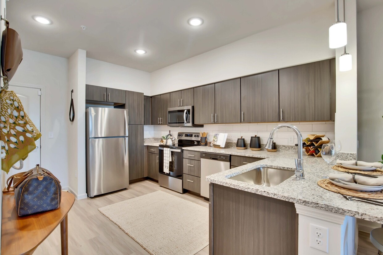 Bridge at Delco Flats - 7601 Springdale Rd Austin, TX 78724 ...