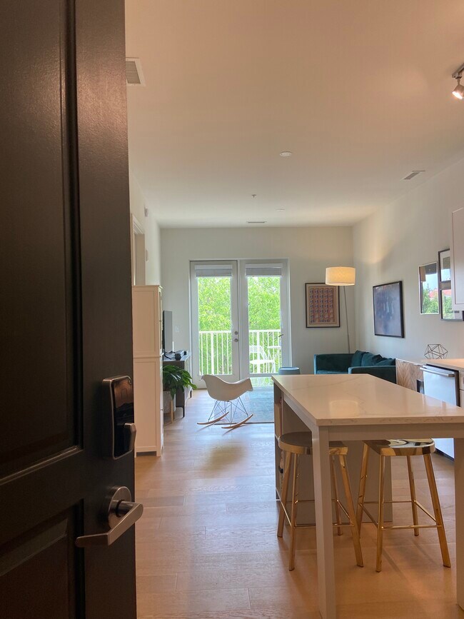 6803 Cameron Dr NW Unit 306, Washington, DC 20012 - Condo for Rent in ...