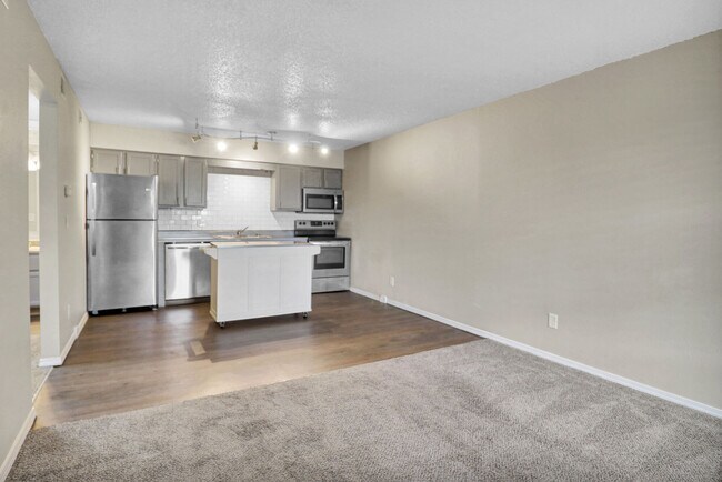Pheasant Run Apartments - Apartments in Lee's Summit, MO | Apartments.com