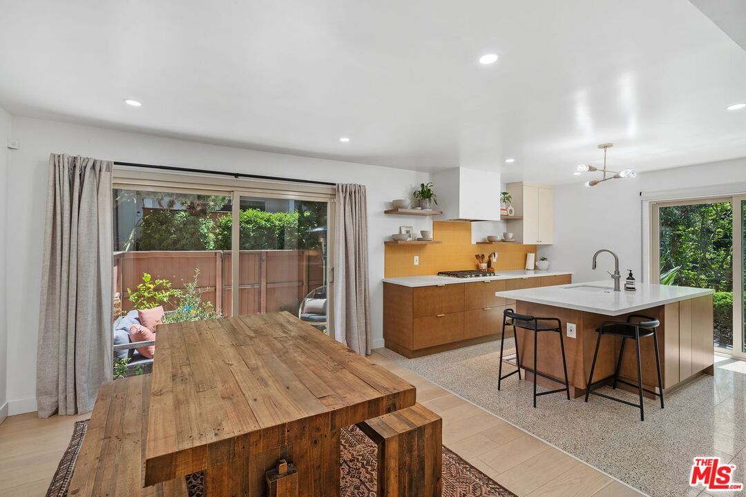 11260 Overland Ave Unit 12D, Culver City, CA 90230 - Condo for Rent in ...