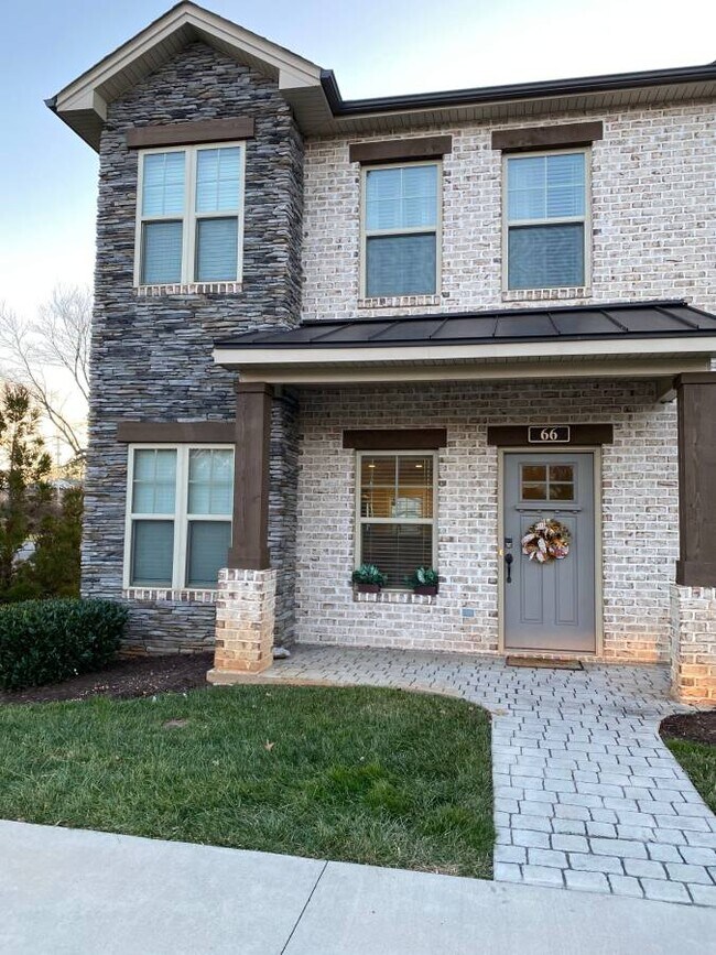 Braxton Park Apartments for Rent with a Yard - Lynchburg, VA - Updated ...