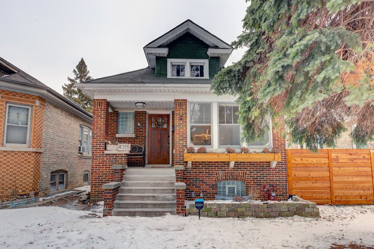 4315 N McVicker Ave, Chicago, IL 60634 - House Rental in Chicago, IL | Apartments.com