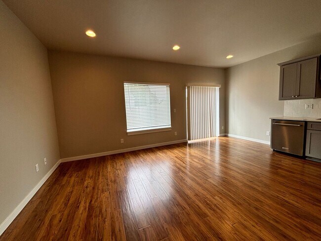 556-558 Harrison St Unit 556 Harrison St, Lebanon, OR 97355 - Room for ...