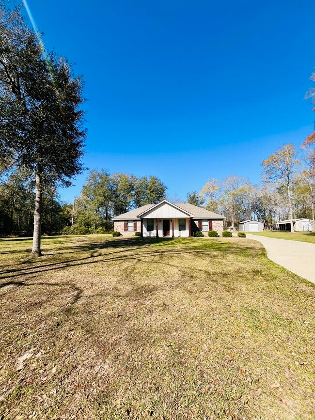 Wade MS Houses for Rent - 8 Homes | Apartments.com