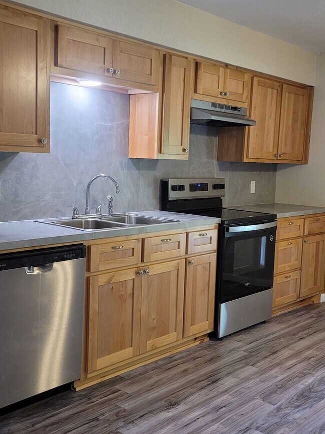 638 Loomis St, Alma, AR 72921 | Apartments.com