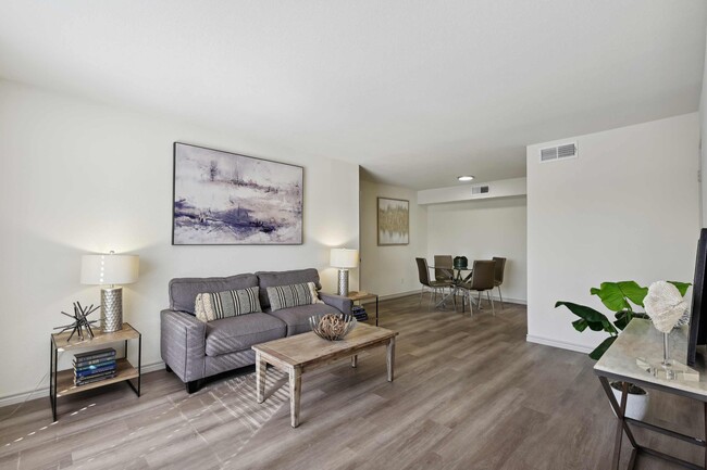 Pasadena TX Studio Apartments for Rent under $900