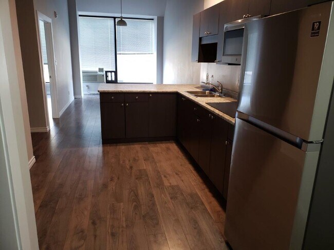 30 Duke St W Unit Duke Tower, Kitchener, ON N2H 3W5 Apartments - 30 ...