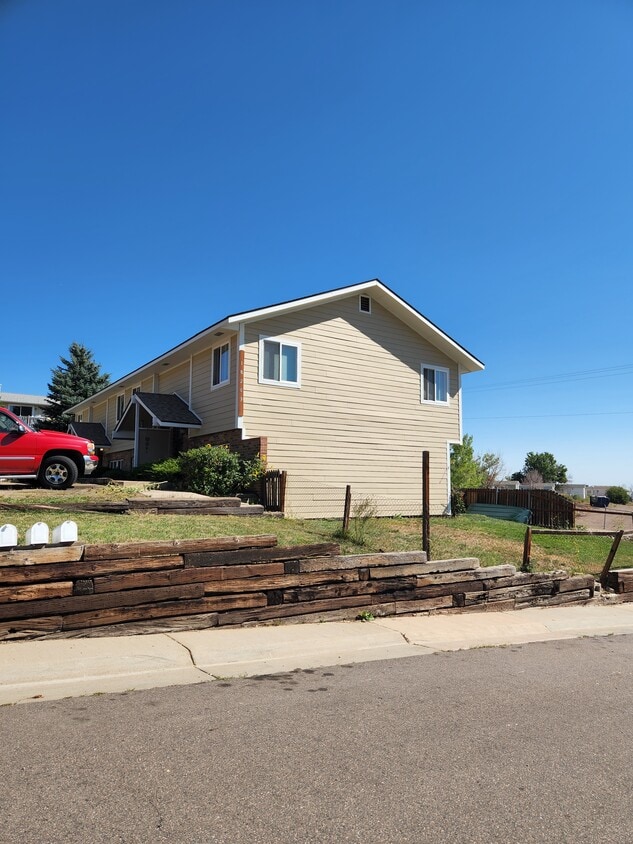 18203 W 3rd Pl, Golden, CO 80401 - Townhome Rentals in Golden CO ...