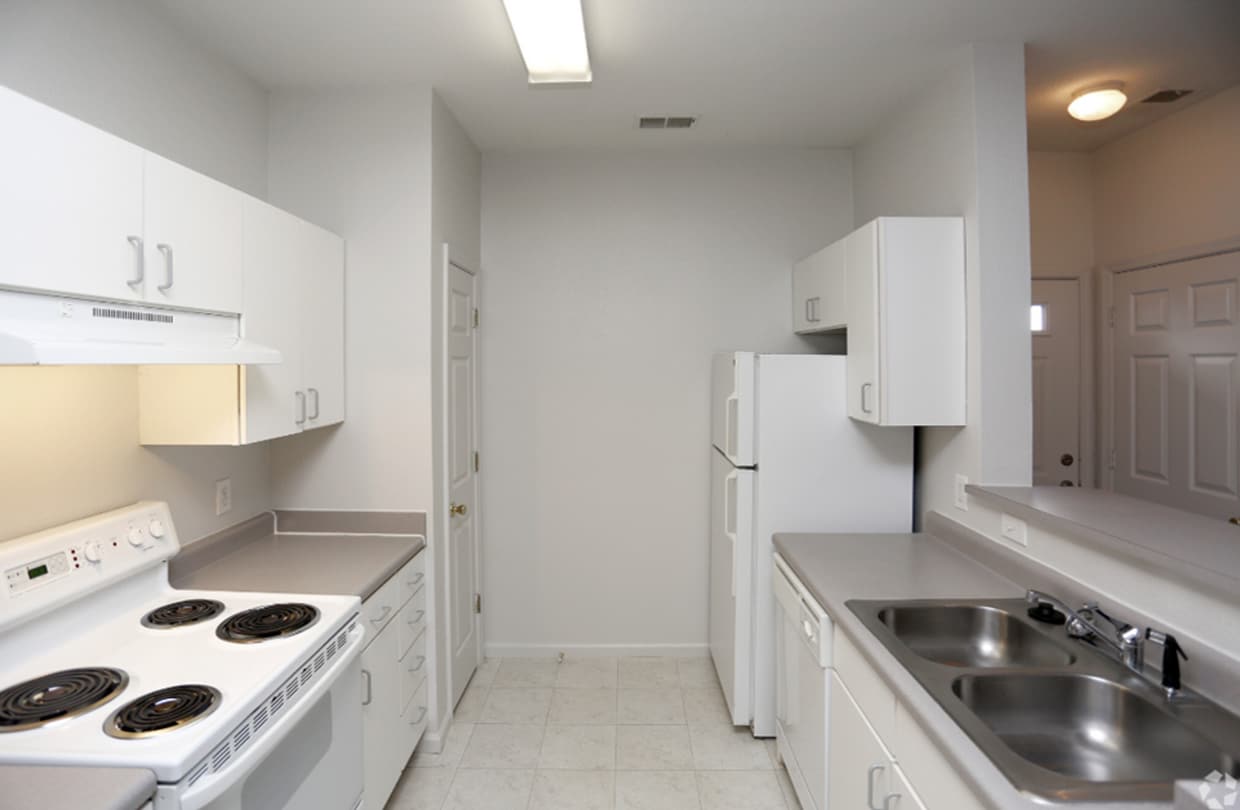 Jefferson Place Apartments - 602 Bradley Dr Fortville, IN 46040 ...