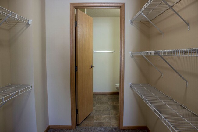 Osgood Townhomes Apartments - Fargo, ND | Apartments.com