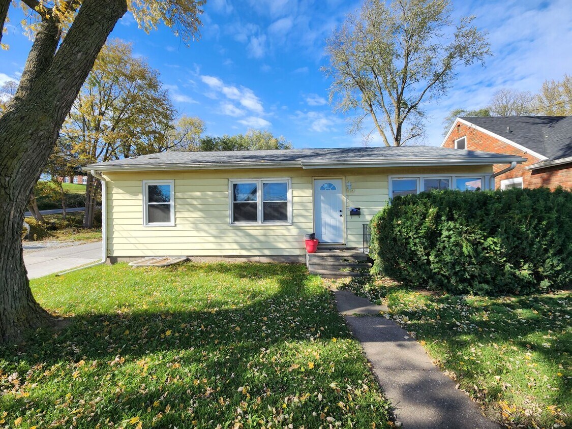2424 Telegraph Rd, Davenport, IA 52804 - House Rental in Davenport, IA ...