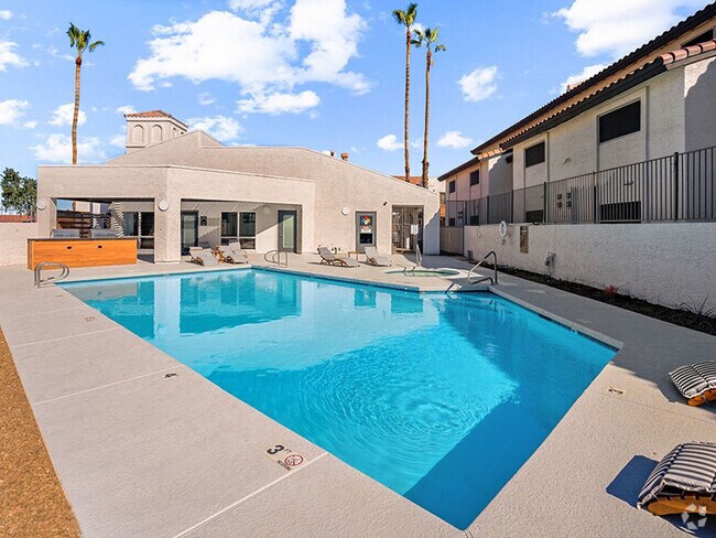 Del Camino Villas Apartments for Rent with a Walk-In Closet - Mesa, AZ ...