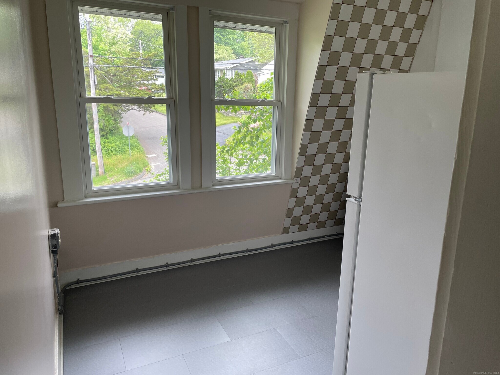 26 Cedric Ave, Derby, CT 06418 - Room for Rent in Derby, CT ...
