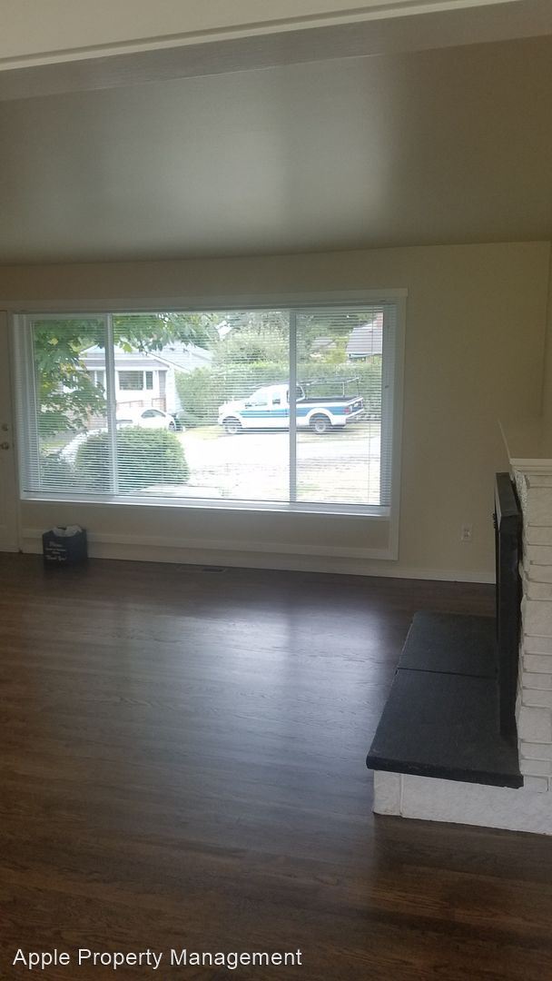 2616 Ne 137Th St, Seattle, WA 98125 - House Rental in Seattle, WA ...