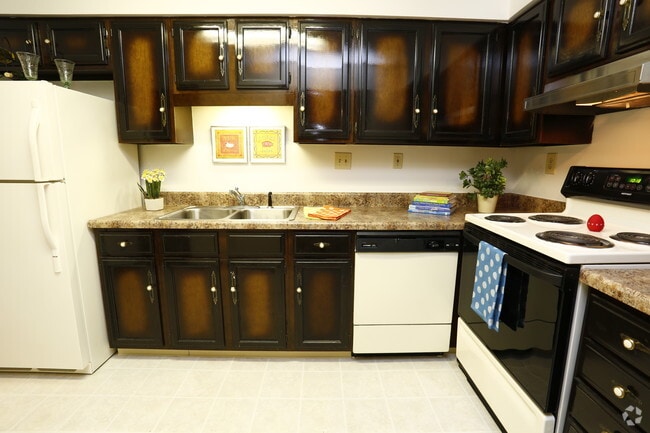 Fallwood - 5200 E Fall Creek Parkway North Dr Indianapolis, IN ...