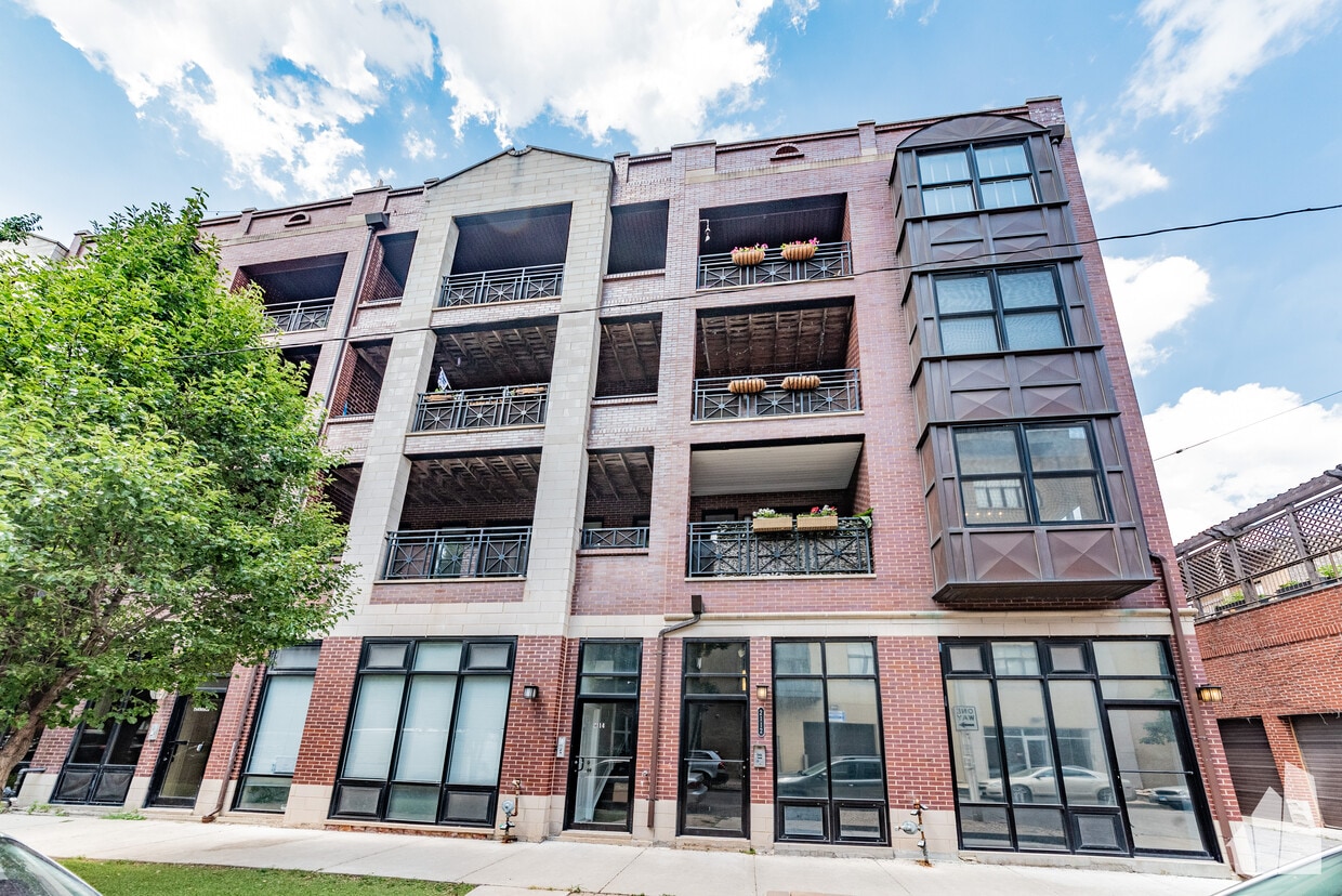 2117 W Rice St Unit 1, Chicago, IL 60622 - Condo for Rent in Chicago ...