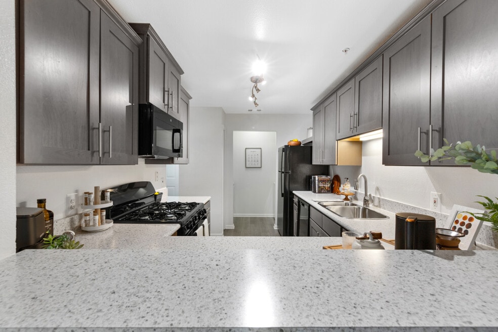 Apartments for Rent with Parking Near Birmingham Green | Apartments.com